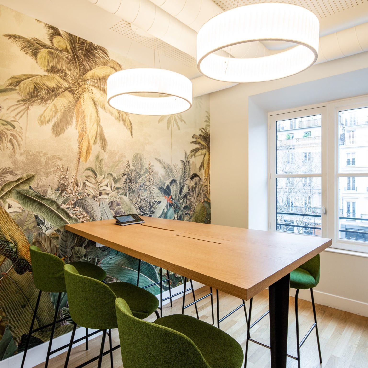 Korus Group : Diseño y Distribución de Espacios Profesionales